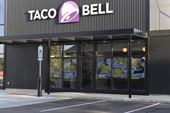 Florida Man Arrested Outside Taco Bell Without Pants, His Pet Fish ...