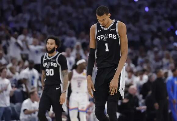 NBA Officiating Hits Another Low in Spurs vs. Thunder Game 5 as Fans ...