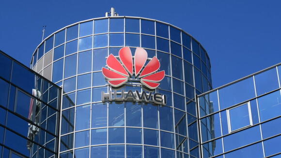 Huawei CloudMatrix 384 AI Cluster Outperforms Nvidia GB200 - NewsBreak