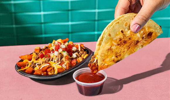 Taco Bell’s Shredded Beef Dipping Taco Returns - NewsBreak