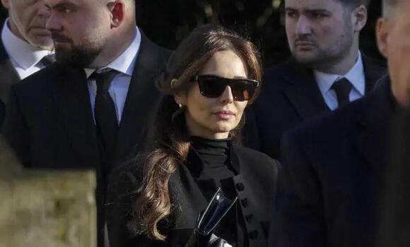 EXCLUSIVE: More Pain For Cheryl — Singer Has 'Secretly Split With ...