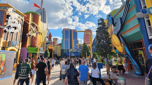 Major Heatwave Approaches Disney World and Universal Orlando — Here’s ...