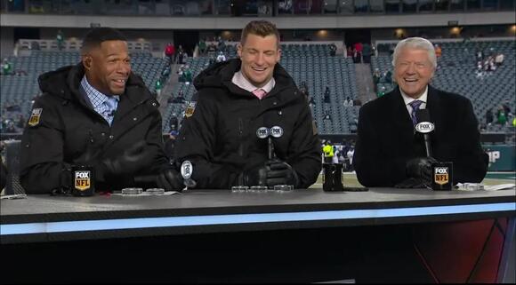 Fox NFL Sunday sign huge star who still plays for their Super Bowl ...