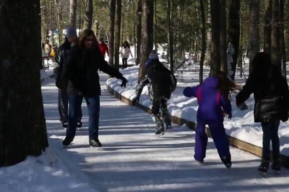 Spots To Go Outdoor Ice Skating Around West Michigan - NewsBreak