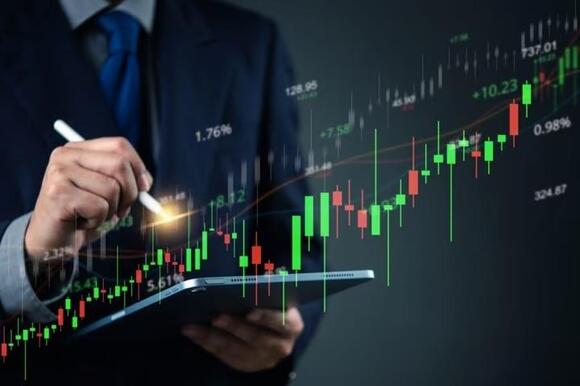 Momentum ETFs Tumble As Overcrowded AI Trade Unwinds, But Goldman Says ...