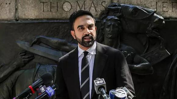 Mayor Zohran Mamdani Sends Clear Message to Knicks as NYC Faces $13 ...