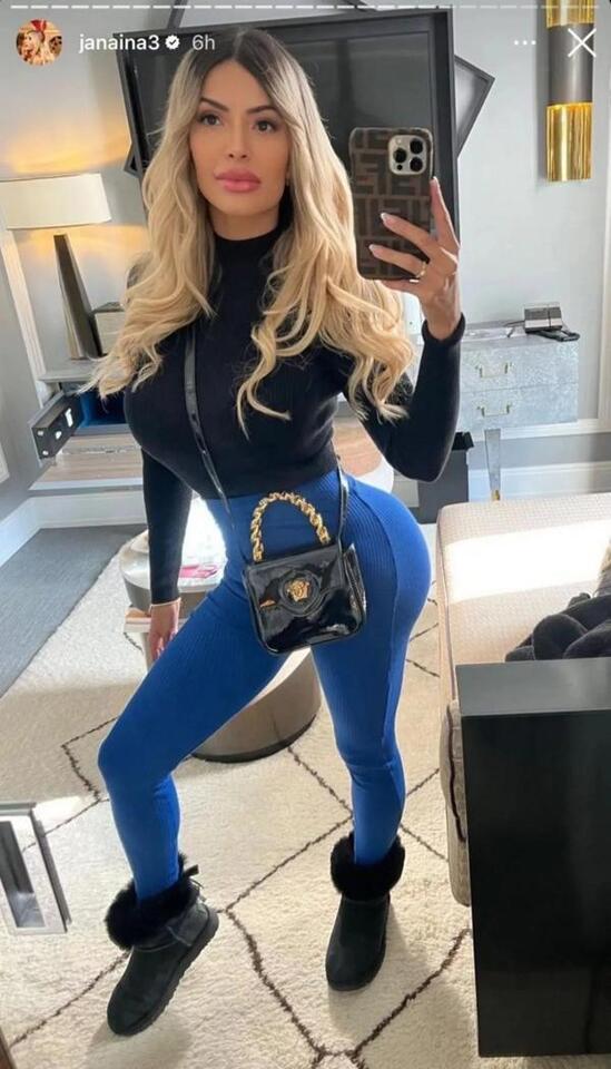 Playboy model claps back at moms’ response to ‘inappropriate’ outfit ...