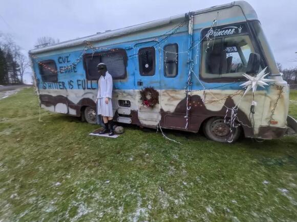 See The New York House That Recreates ‘Christmas Vacation - NewsBreak