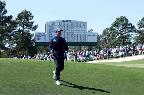Fred Couples made mid-round Rory McIlroy confession to caddie at ...
