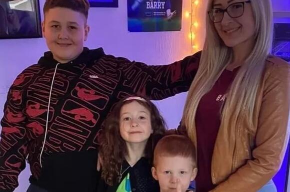 Michigan Crash Brother 5 And Sister 8 Killed After Drunk Driver Smashed Into Party