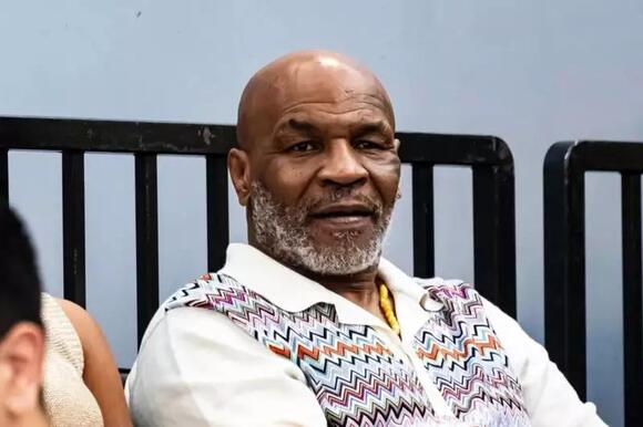 Mike Tyson’s 40-Year Boxing Record Under Threat as Heavyweight Legend ...