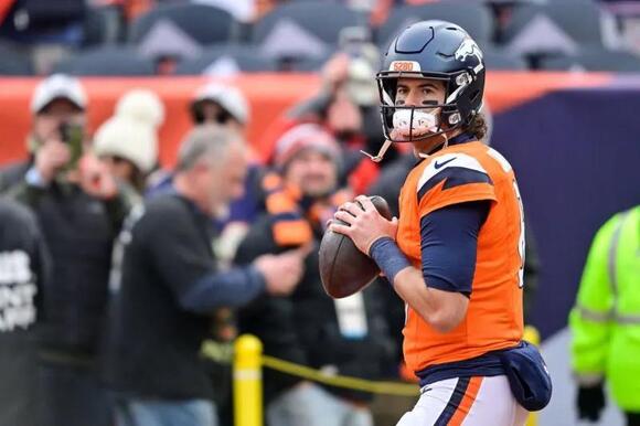 Sam Darnold’s Big Performance & Jarrett Stidham’s Questionable Fumble ...