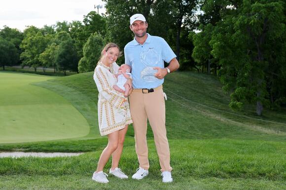 Scottie Scheffler in full dad mode as he arrives at Travelers ...
