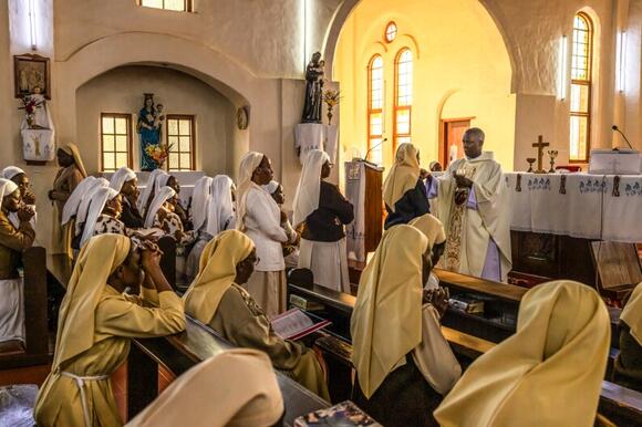 These nuns spent a lifetime helping others. In their last years, who ...
