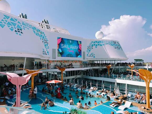 Do cruise prices drop at the last minute? What the data shows - NewsBreak