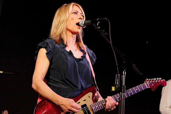 Album Cover That Splintered Heart - NewsBreak