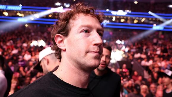 Mark Zuckerberg Getting Booed at UFC Event Has Internet Talking - NewsBreak