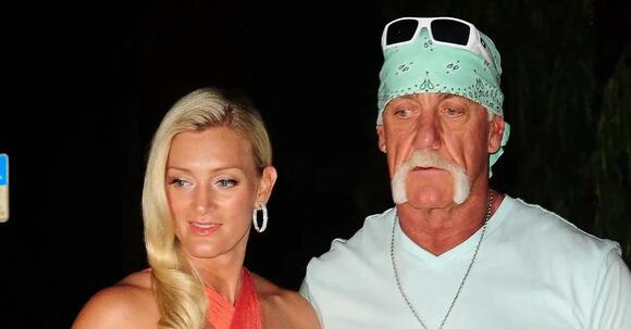 Inside Hulk Hogan's Family Life: Everything to Know About His Wife ...
