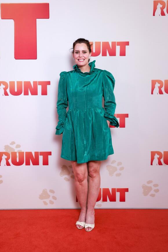 Ione Skye claims Red Hot Chili Peppers star got her pregnant at 17 ...