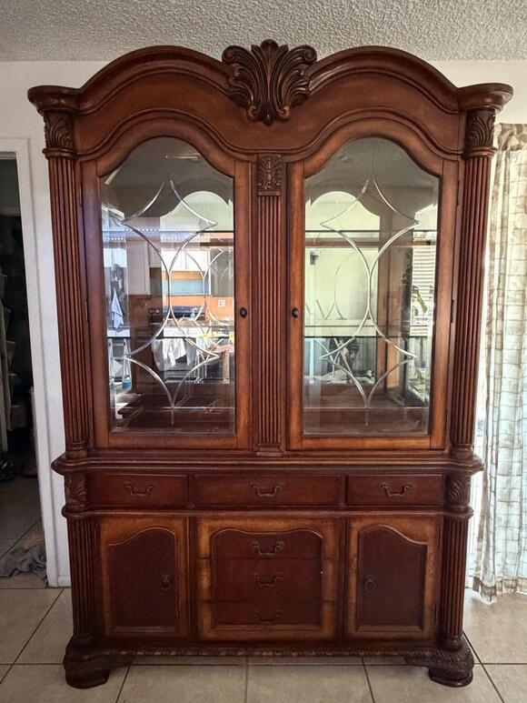 🎁 Freebies Up for Grabs in Phoenix — Furniture, Decor & More - NewsBreak