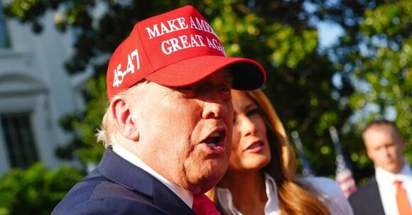 Donald Trump's 'Turkey' Neck Sparks Health Concerns: 'His Head Has ...