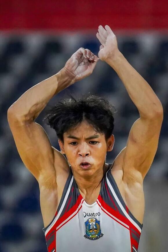 Olympic hopeful, 19, dies after foam pit accident as police launch ...