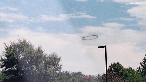 ‘Crazy’ mysterious black ring appears in the sky above Virginia: ‘What ...