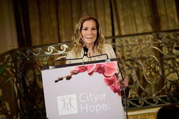 Kathie Lee Gifford shares which Today show host she connects with over ...