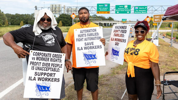 Jacksonville Longshoremen demonstrate amid national work stoppage ...