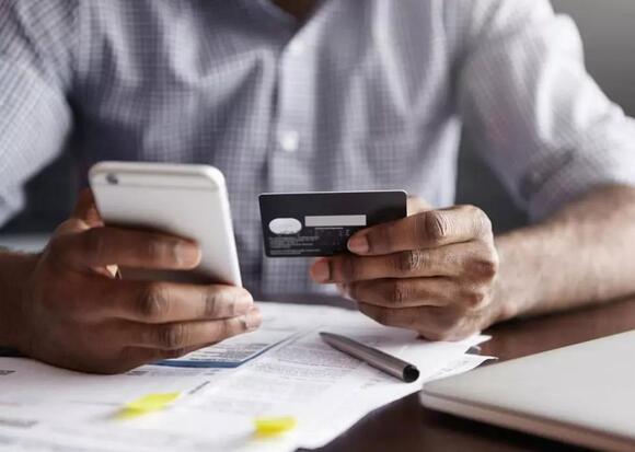 Illinois Sees Nearly Double The Scam Reports In 2025 - NewsBreak