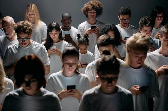 Parents Urged to Watch New Social Media Trend - NewsBreak
