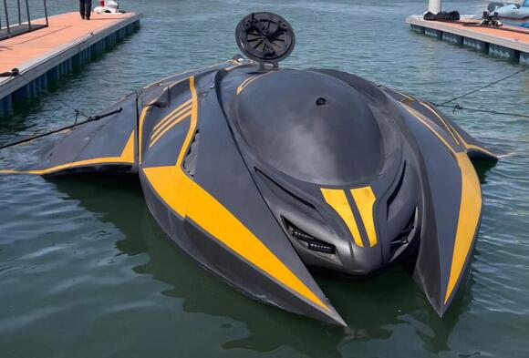 New stealth submarine with James Bond-like features could help Ukraine ...