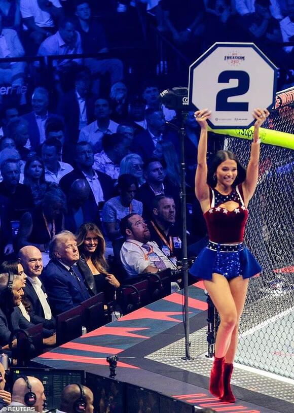 Melania's UFC makeover: First Lady's outfit details revealed after ...