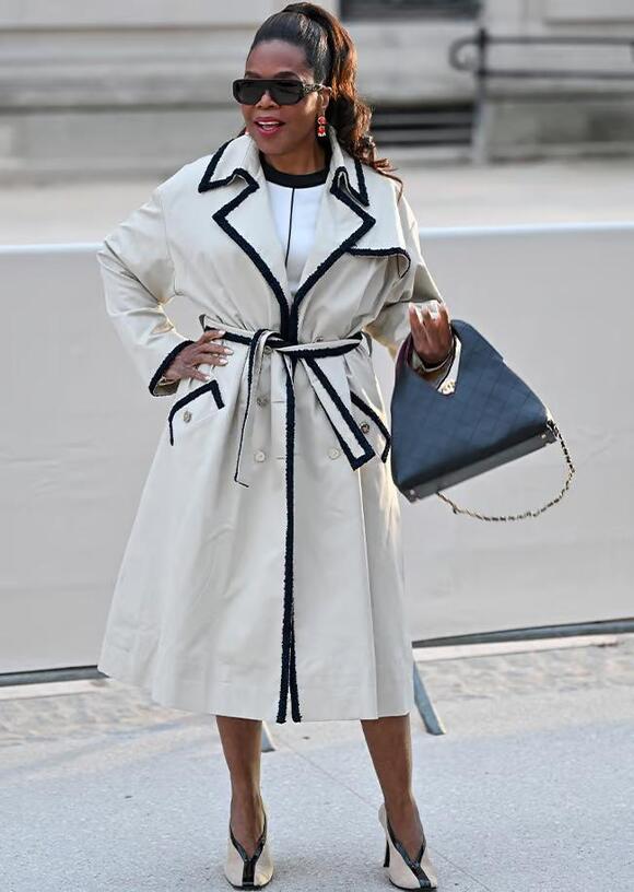Oprah Winfrey, 72, Shows Off Her 40-Lb Weight Loss In A Waist-Cinching ...