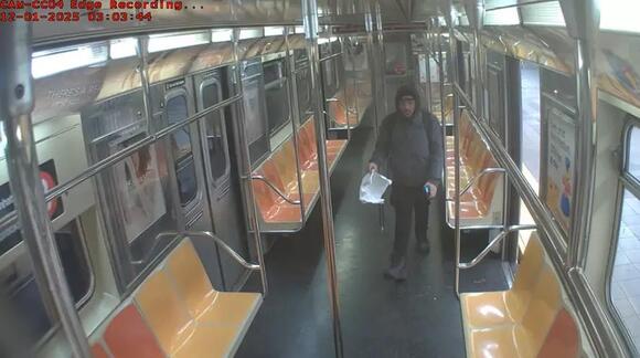 18-year-old accused of lighting fire in Manhattan subway car, injuring ...