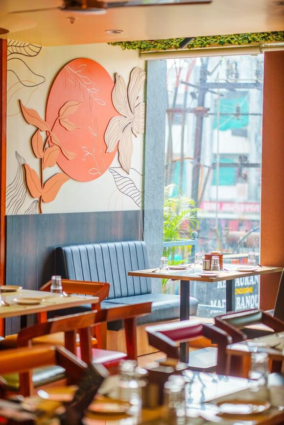 Why Restaurant Meals Are Rising Faster Than Groceries in 2026 - NewsBreak