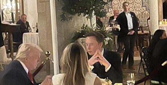 Elon Musk Boasts That He Broke Bread With Trump and Melania at Mar-a ...