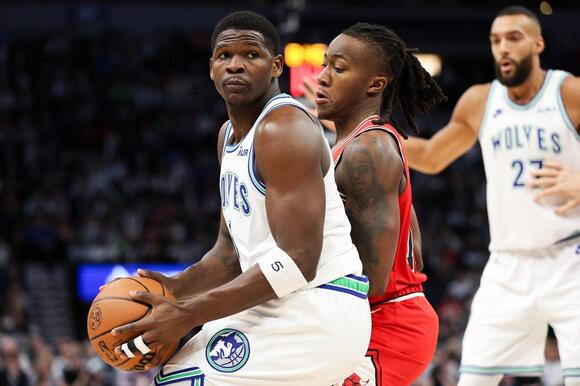 4 Players Warriors Could Target With MLE If LeBron Stays With Lakers ...
