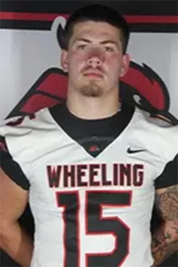 Fan who fell to field at Pirates game identified as ex-college football ...