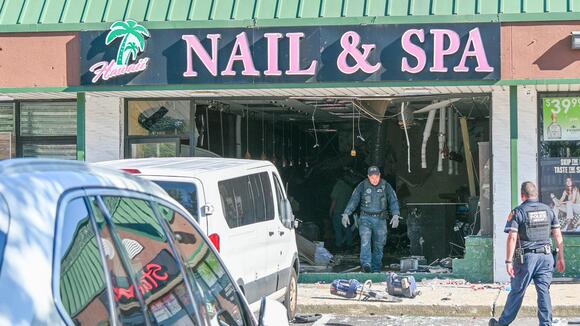 Alleged drunk driver who killed NYPD cop in LI nail salon crash had ...