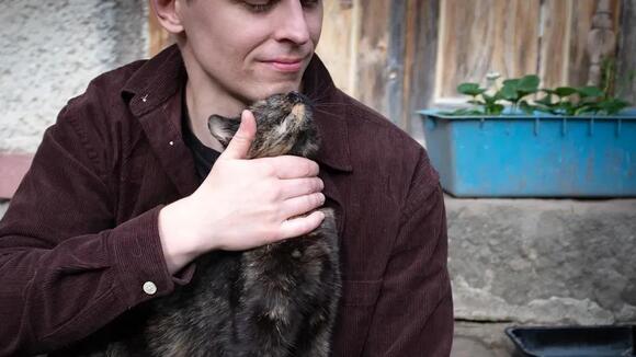 9 Clever Ways Your Cat Secretly Trains You to Be Their Perfect Human ...