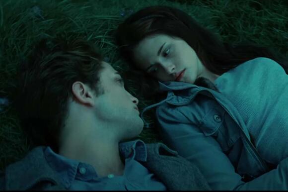 ‘Midnight Sun,’ Stephanie Meyer’s Infamous Retelling Of ‘Twilight,’ In ...