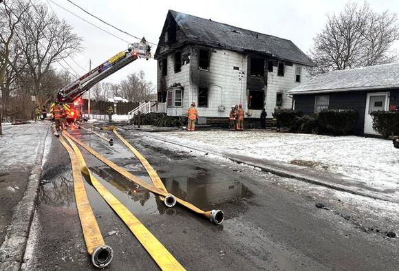 Damaged fire hydrant delays attack on fire on McKinley Street, Batavia