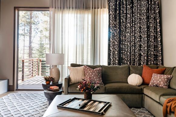 7 Curtain Trends That Interior Designers Are Choosing for 2026 — The ...