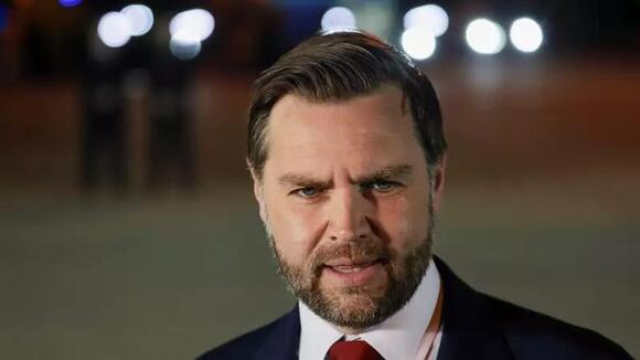 JD Vance's anti-war leaks backfire as Trump makes VP scapegoat for Iran ...