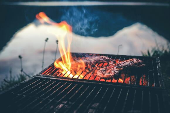 6 Charcoal Grill Setups to Learn Before Summer Grilling Season Starts ...