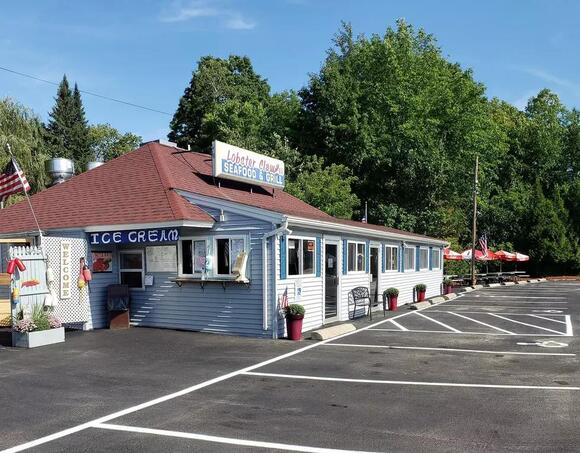 New Fish and Chicken Restaurant Opens in Derry - NewsBreak