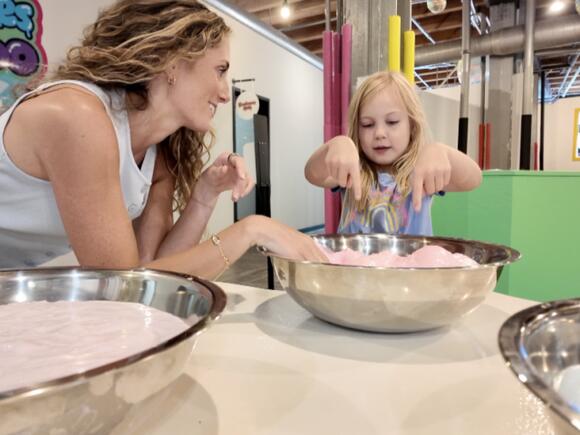 New River Market business offers sensory-friendly slime play - NewsBreak