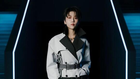 Dior’s New Global Ambassador is Chinese Female Solo Artist Xin Liu ...