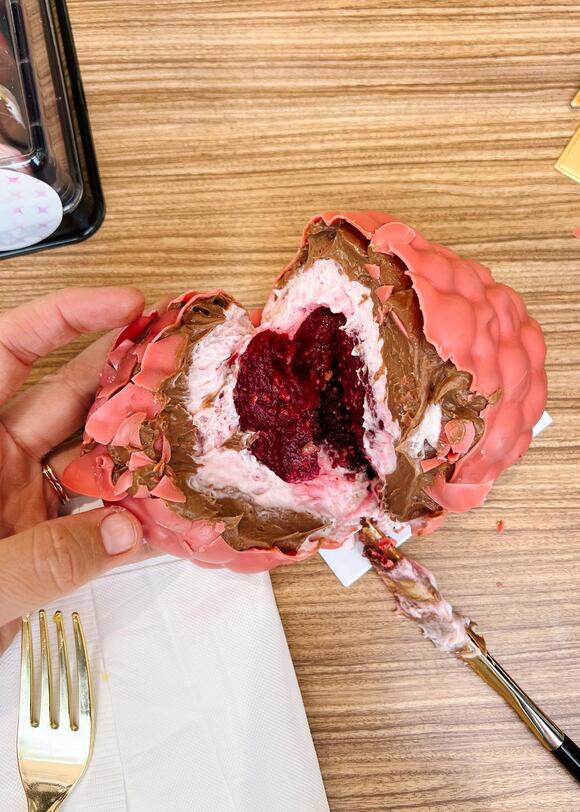 These Hyper-Realistic "Fruit Cakes" Are Taking Over The Internet, So I ...
